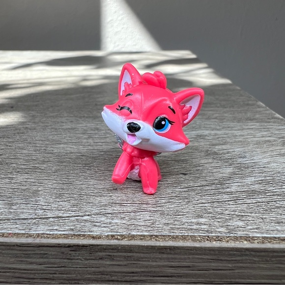 Hatchimals | Toys | 5 Hatchimals Colleggtibles Foxfin Red Season 2 ...